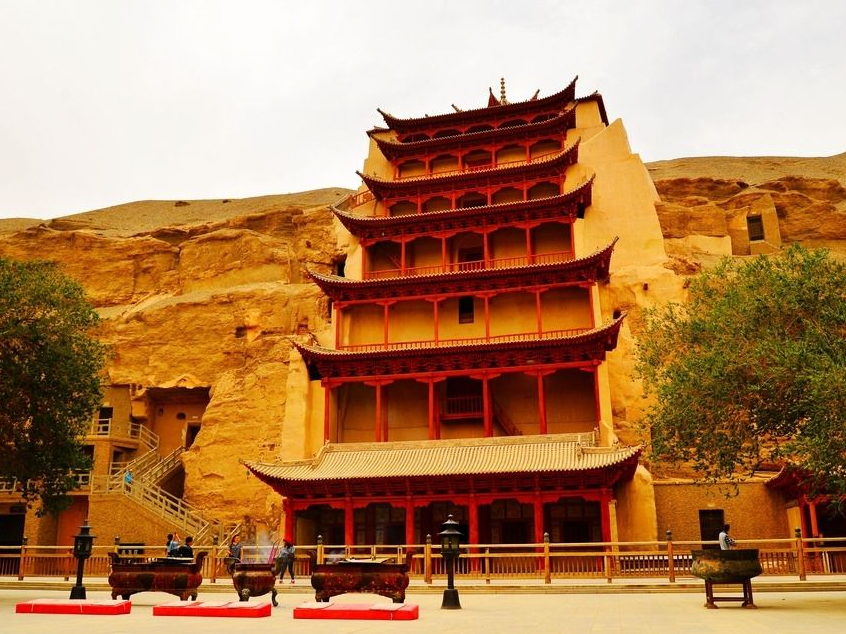 跟着总书记穿越河西走廊--见道网