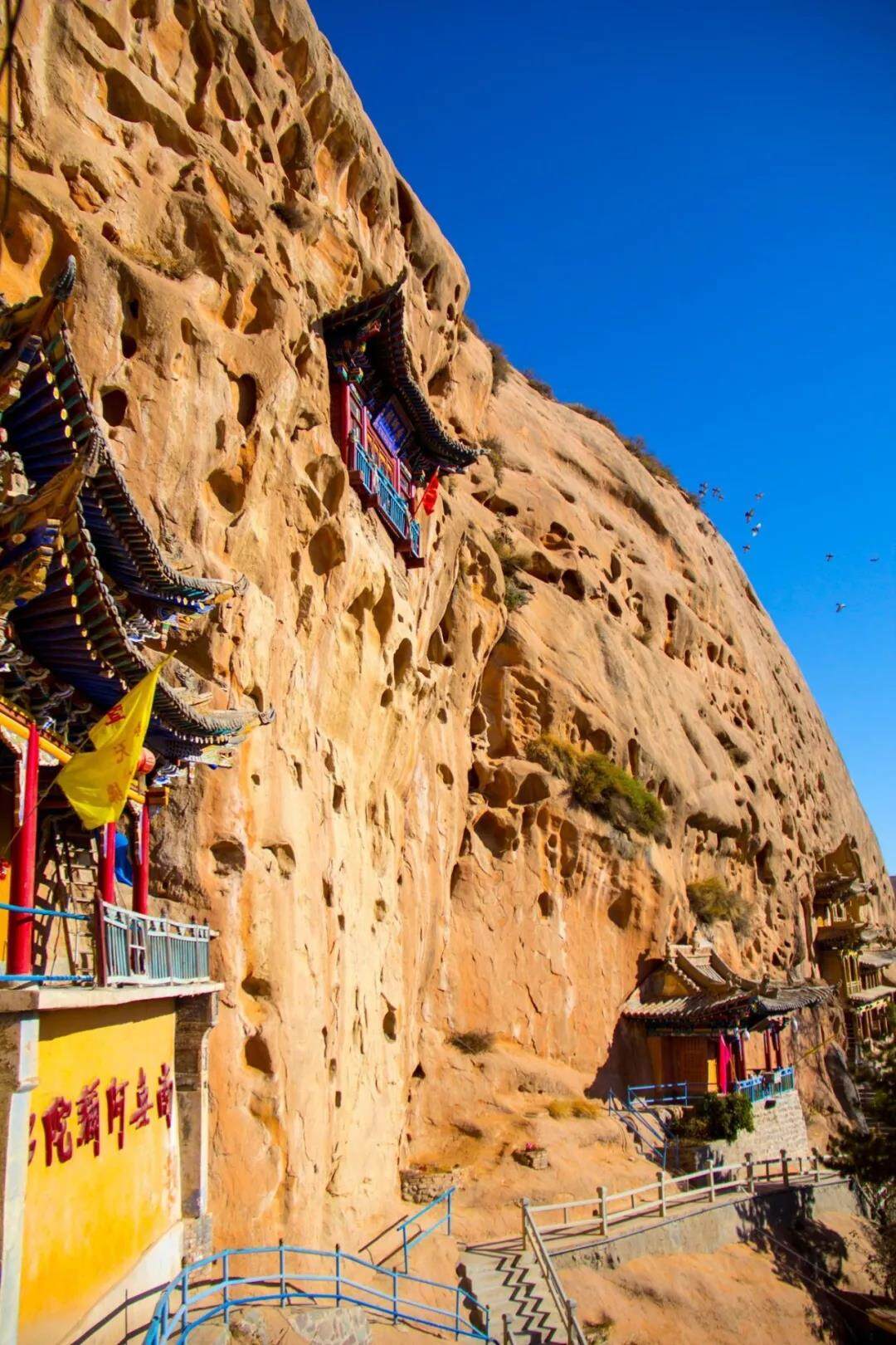 一路美景向甘肃之三：张掖丹霞 、湿地公园、扁都口、祁连山、马蹄寺、高台西路军纪念馆--见道网