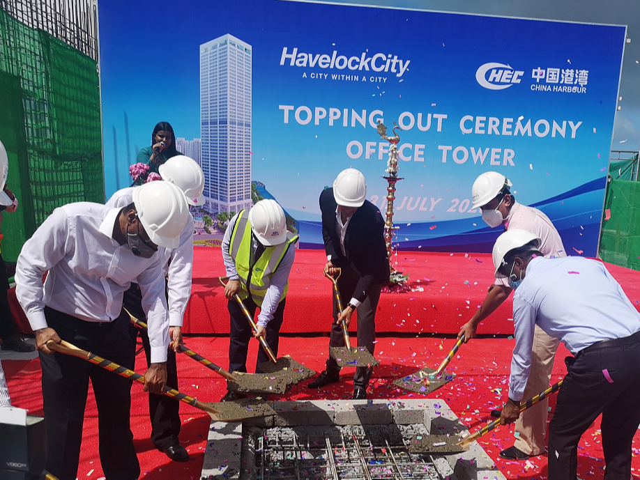 China Communications Group's tallest overseas building successfully ...