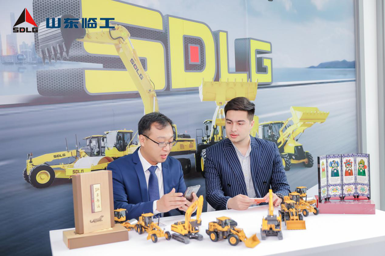 Shandong Lingong shines at the 2020 Shanghai Bauma Exhibition!--Seetao