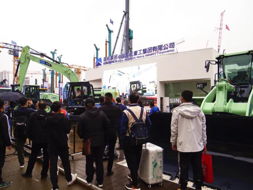 SINOMACH Heavy Industry Changlin Electric Excavator Loader Heavy ...