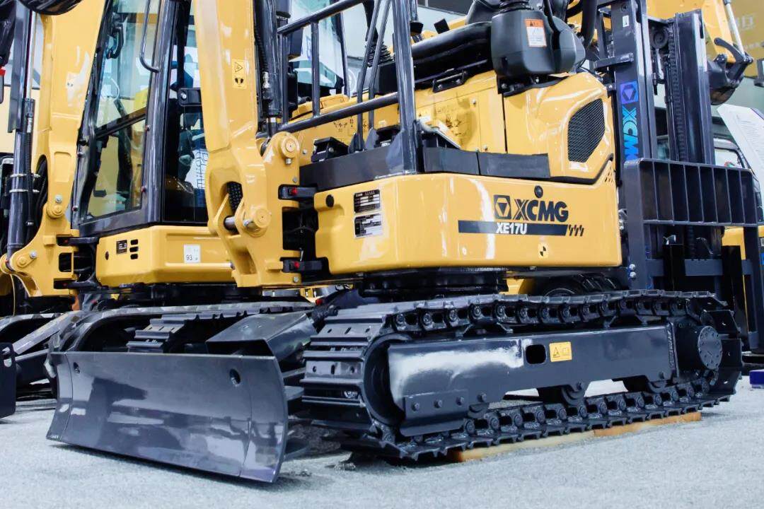 XCMG's full range, all working conditions, all weather releases ...