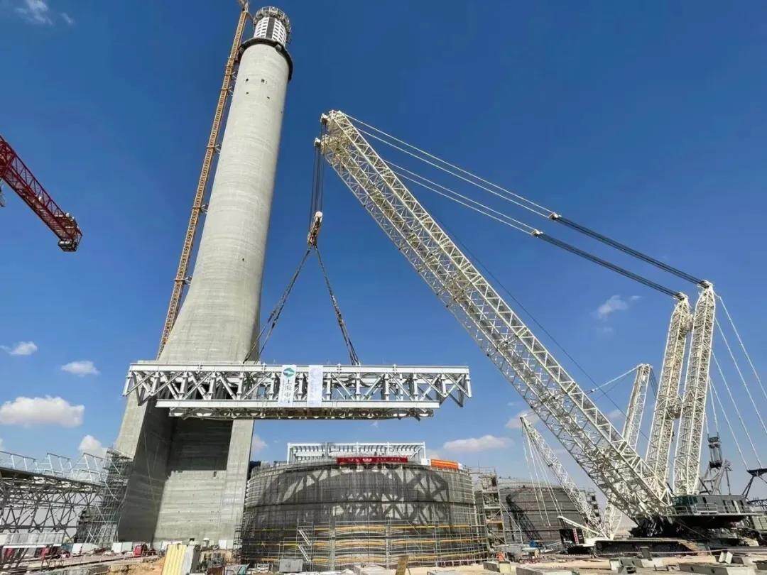 Dubai CSP project completed the hoisting of 540 tons of single crane ...