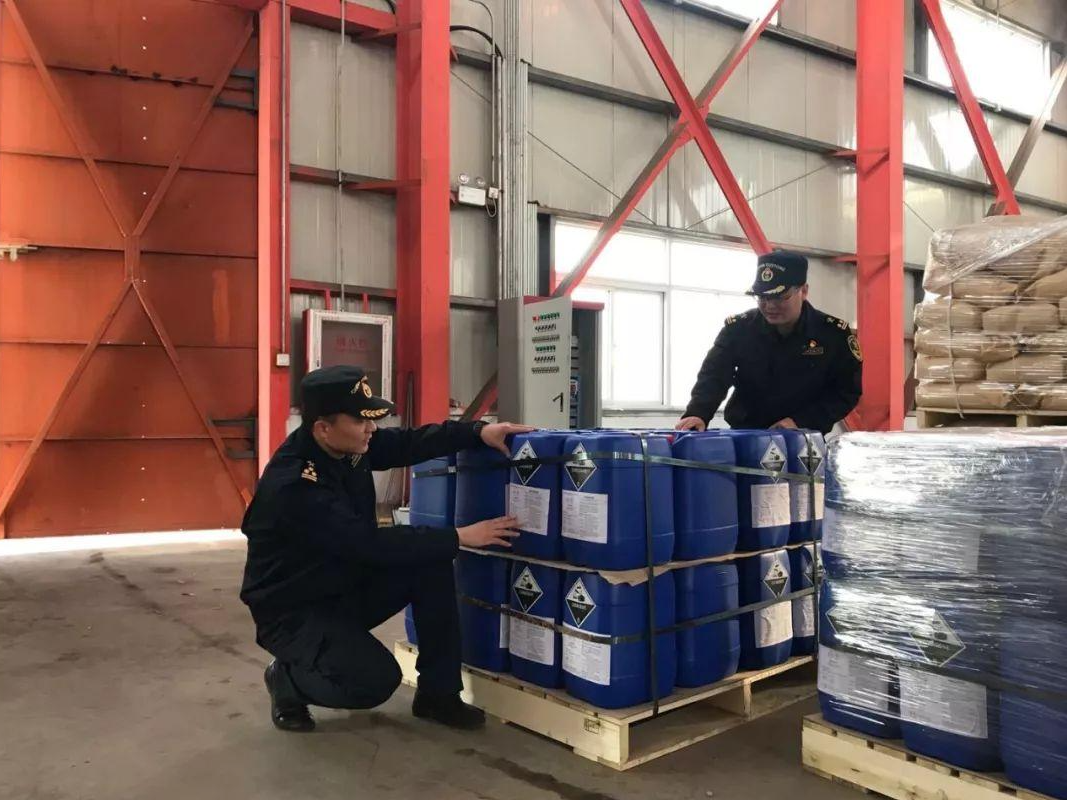 The Central Asia Express at Jingtang Port Station starts the year--Seetao