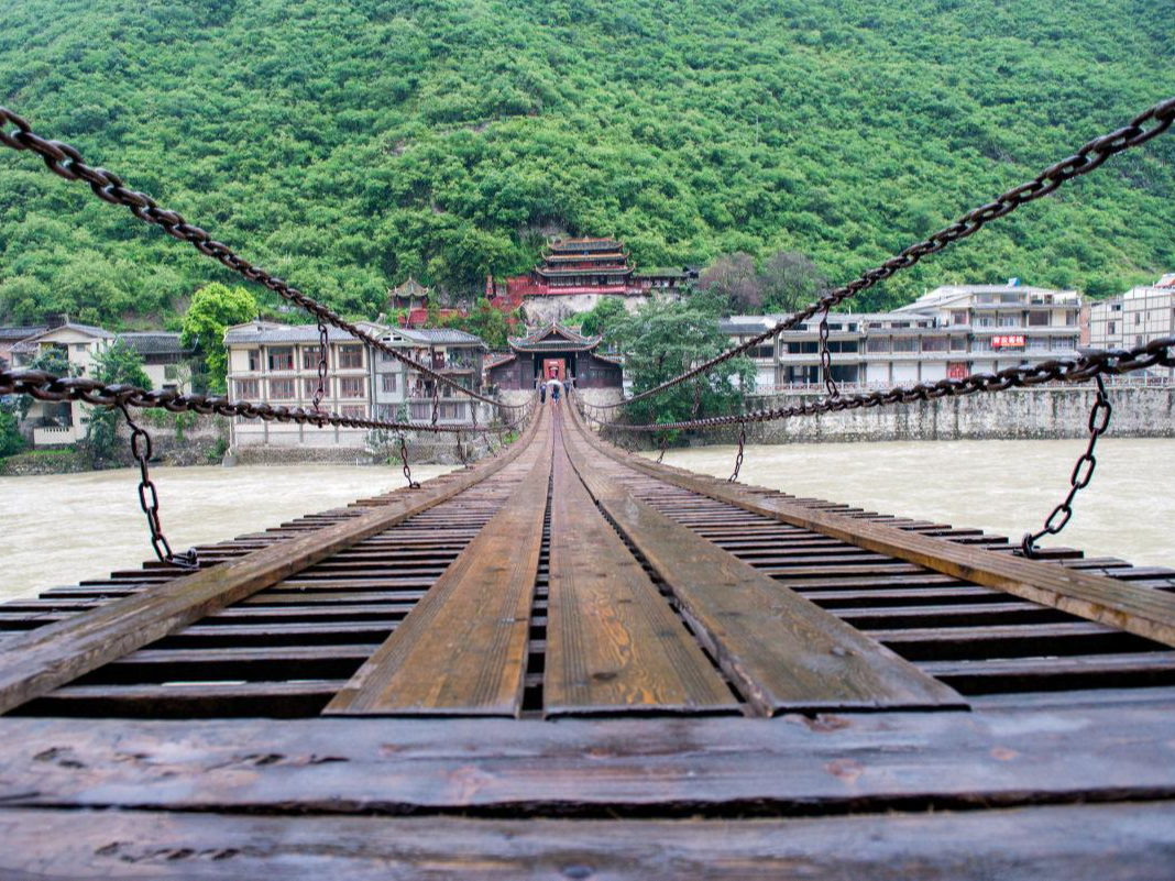 How did the ancients erect the 40-ton Luding Bridge?--Seetao