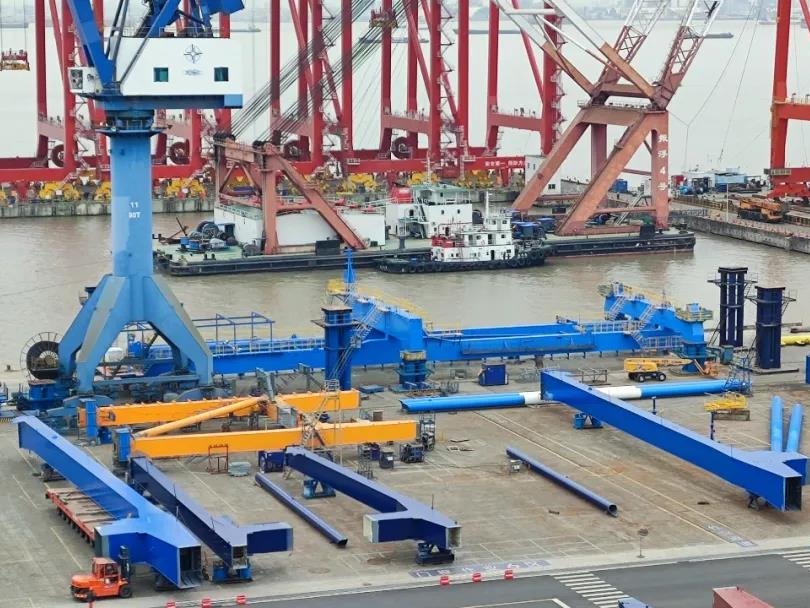 Quayside bridge of Qinzhou Port automated container terminal--Seetao