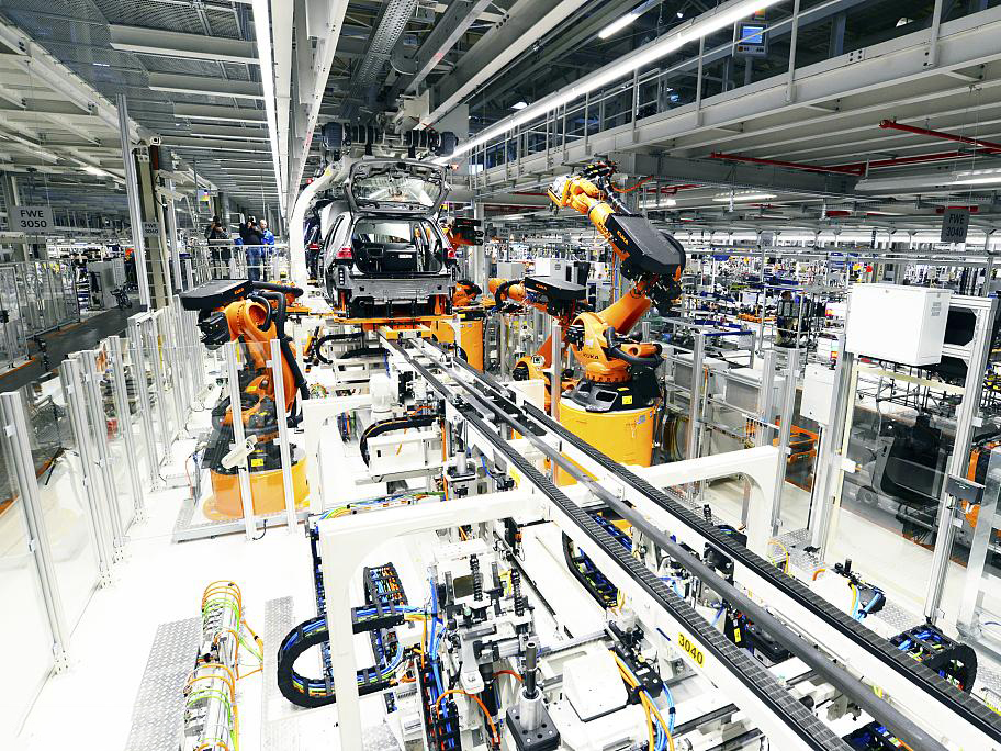 China has become the largest manufacturing country for 11 consecutive ...