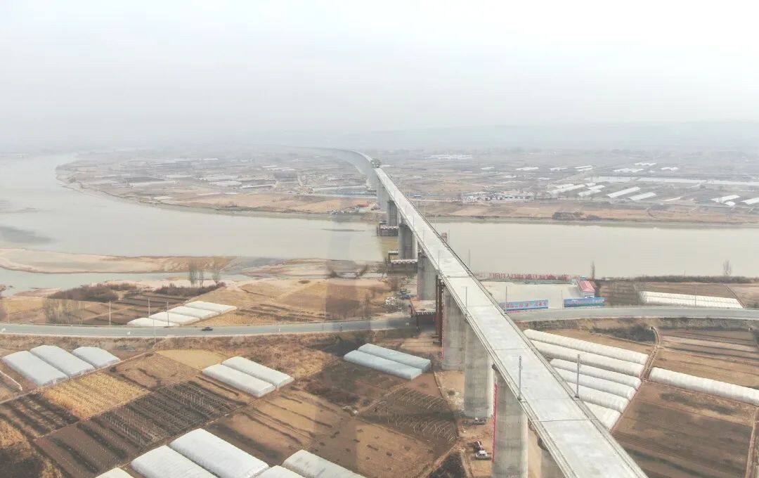 Jingyuan Yellow River Bridge of China Lanzhou Passenger Dedicated Line ...
