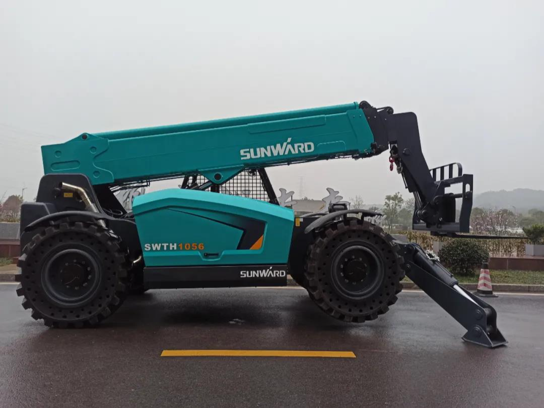 Sunward SWTH1056 Telescopic Forklift New Machine Rolled Off the Line ...