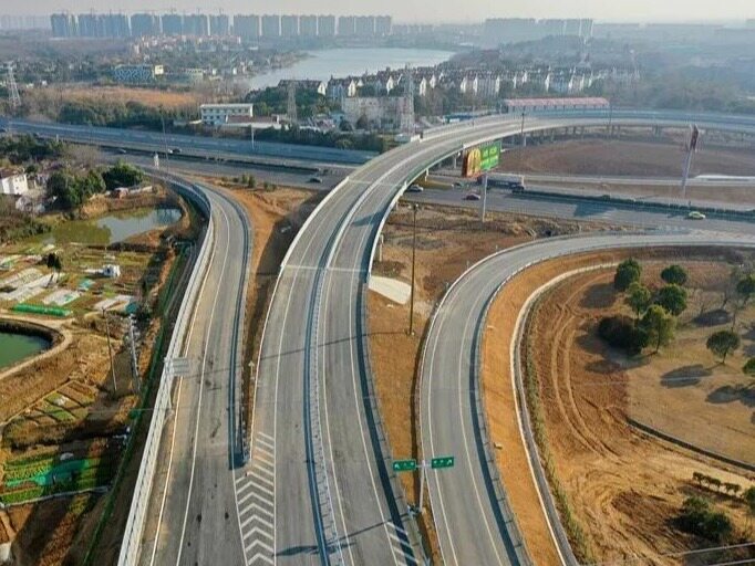 Shanghai-Chengdu Expressway: "Golden Road" of Yangtze River--Seetao