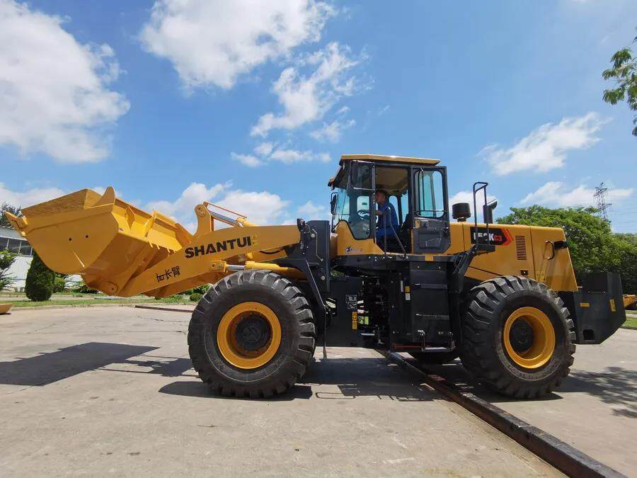 Shantui's new generation of L58K-C3 loader shines on the market--Seetao