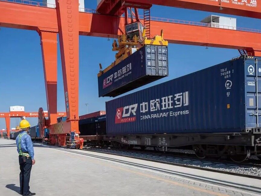 The 200th China-Europe Express has successfully departed from the port ...