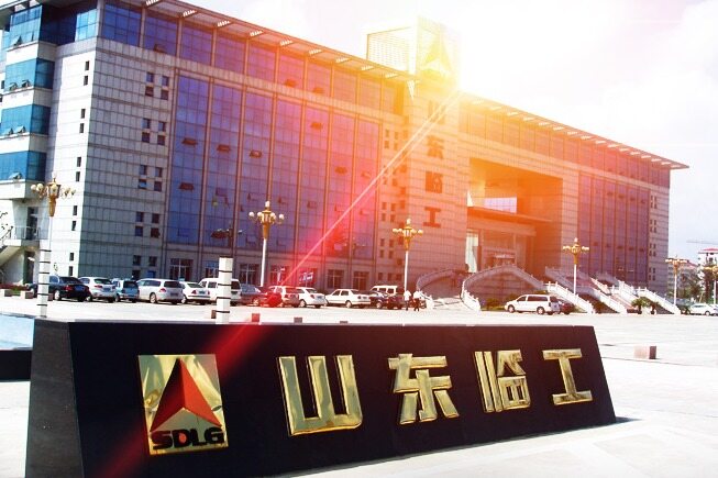 Two employees of Shandong Lingong won the national technical expert--Seetao