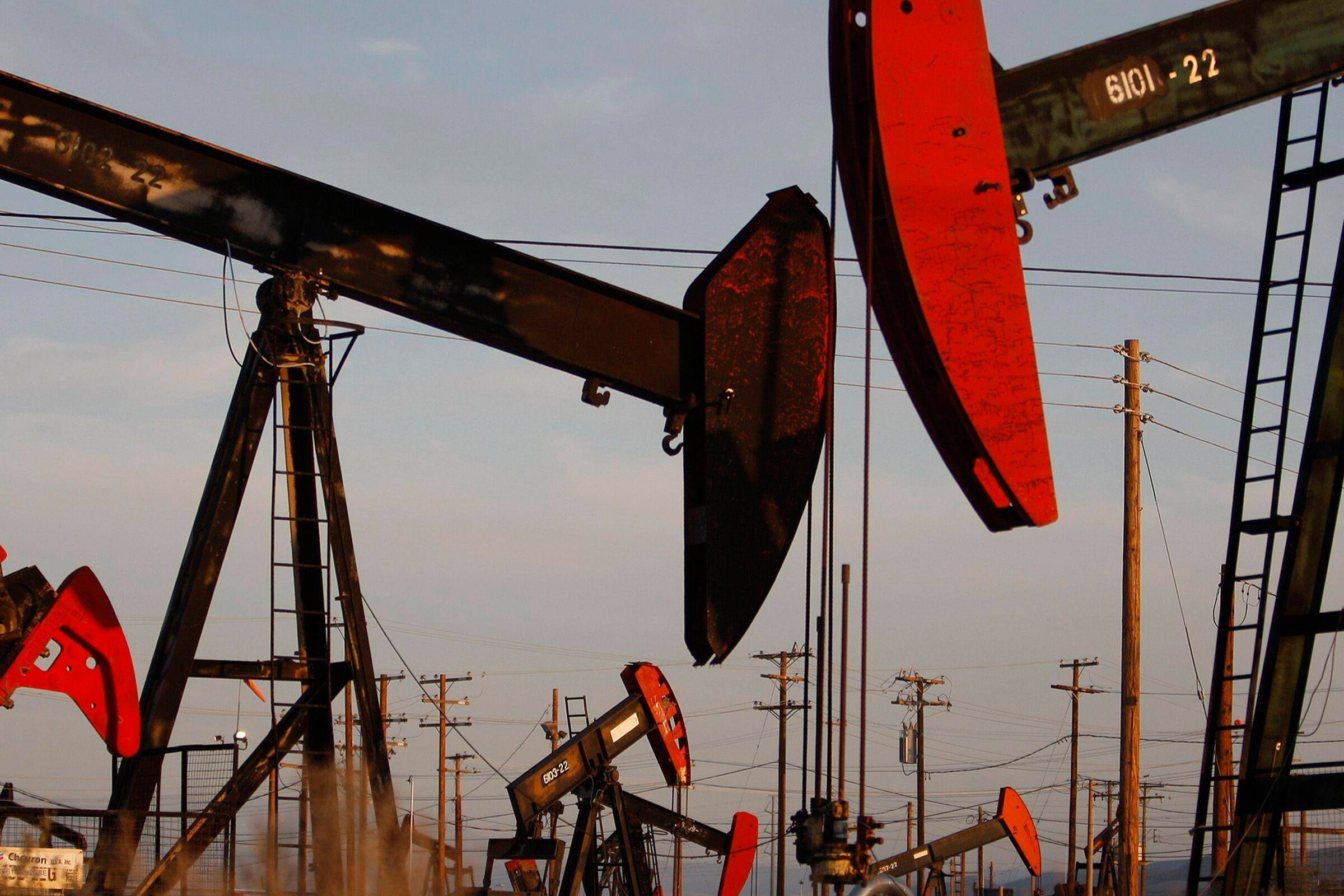 UAE plans energy and infrastructure strategic direction in the next ...