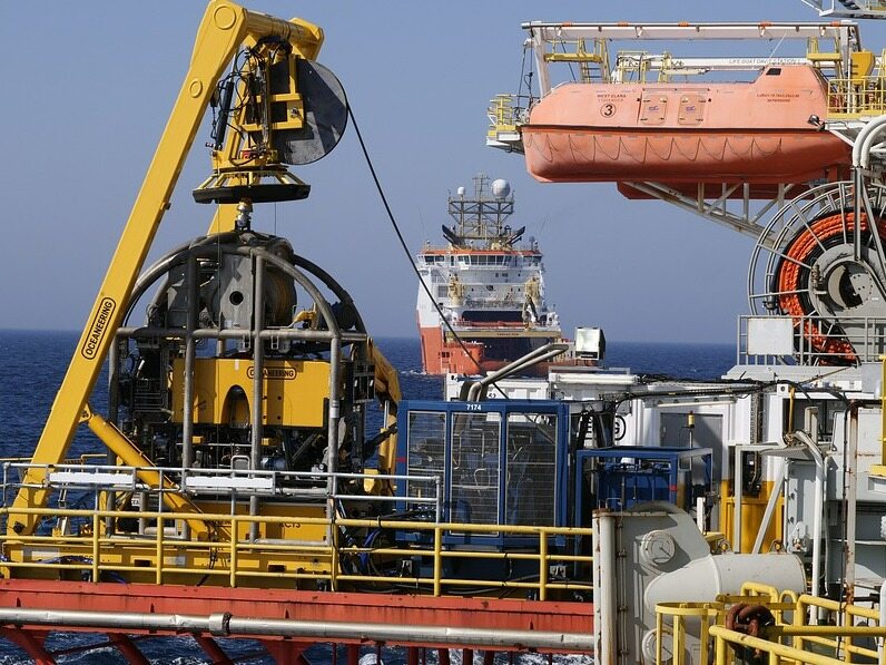 Adnoc awarded oil field contract to Pakistan consortium for US$304.7 ...