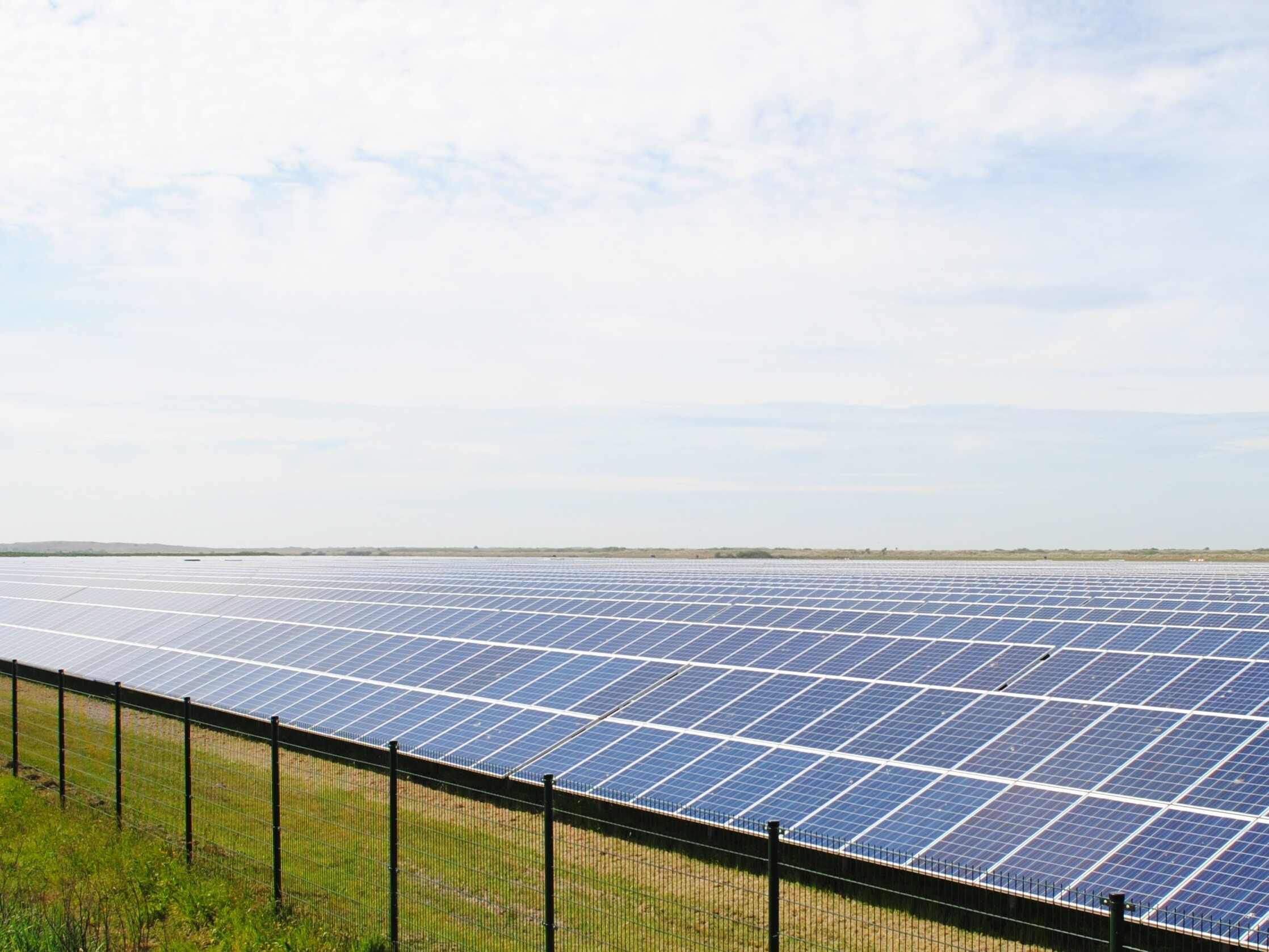 Oman Madayn signed a US$780millionsolar farm agreement for Sohar ...