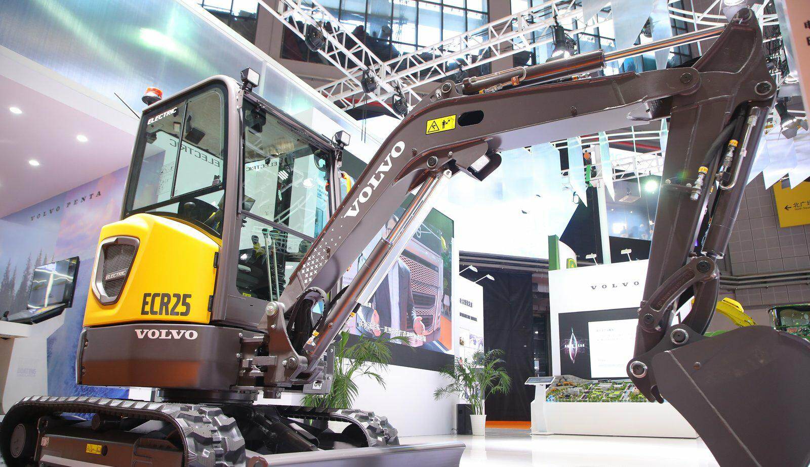 VOLVO construction equipment takes root in the Chinese market--Seetao