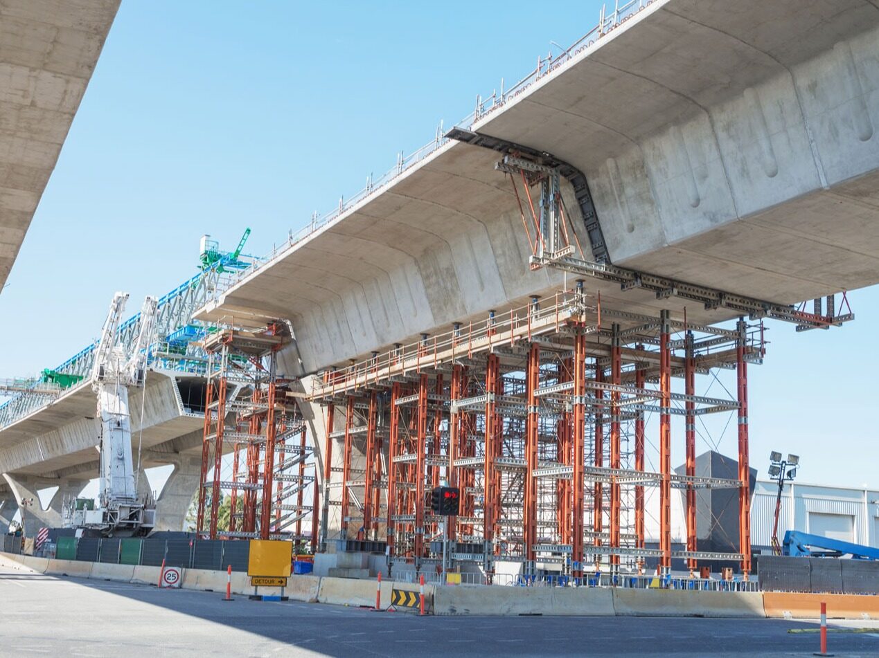 Opportunities and risks coexist in global infrastructure construction ...