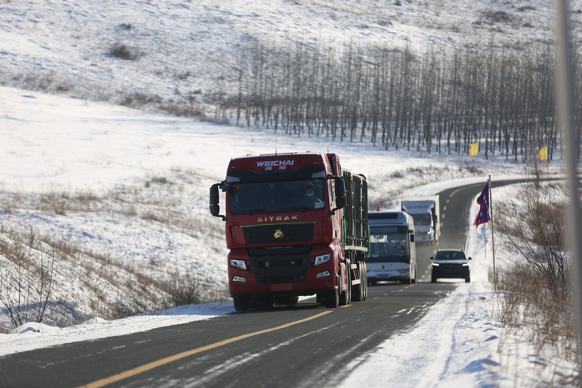 Weichai hydrogen fuel cell vehicles are running at high speed across ...