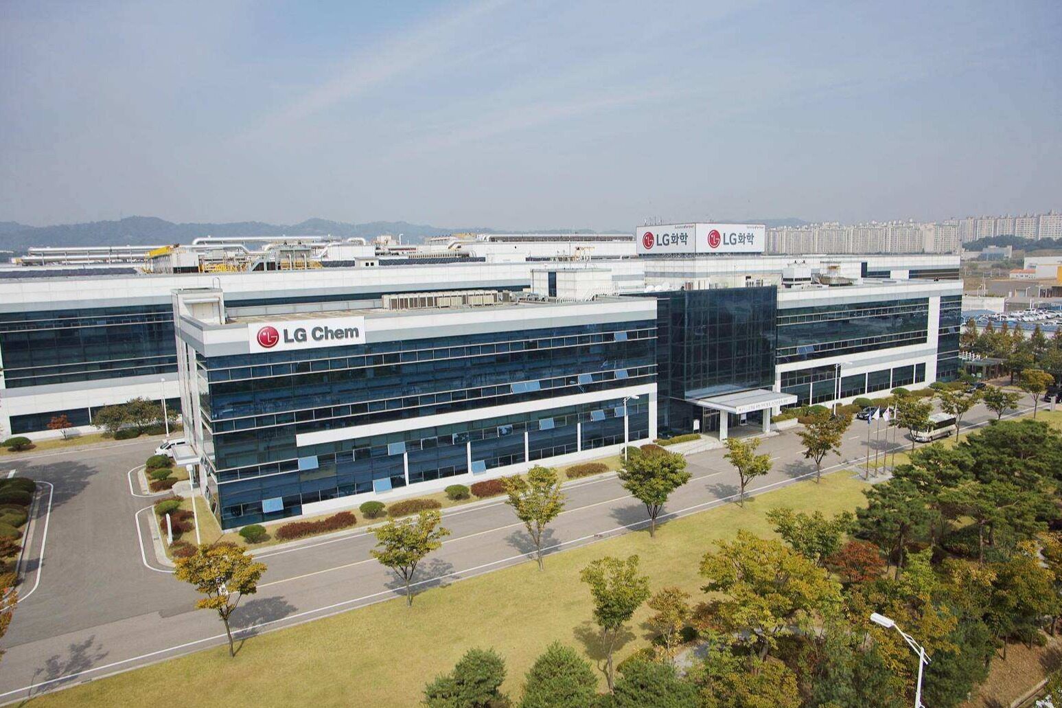 LG New Energy raises 70 billion yuan, plans to go public in early 2022 ...