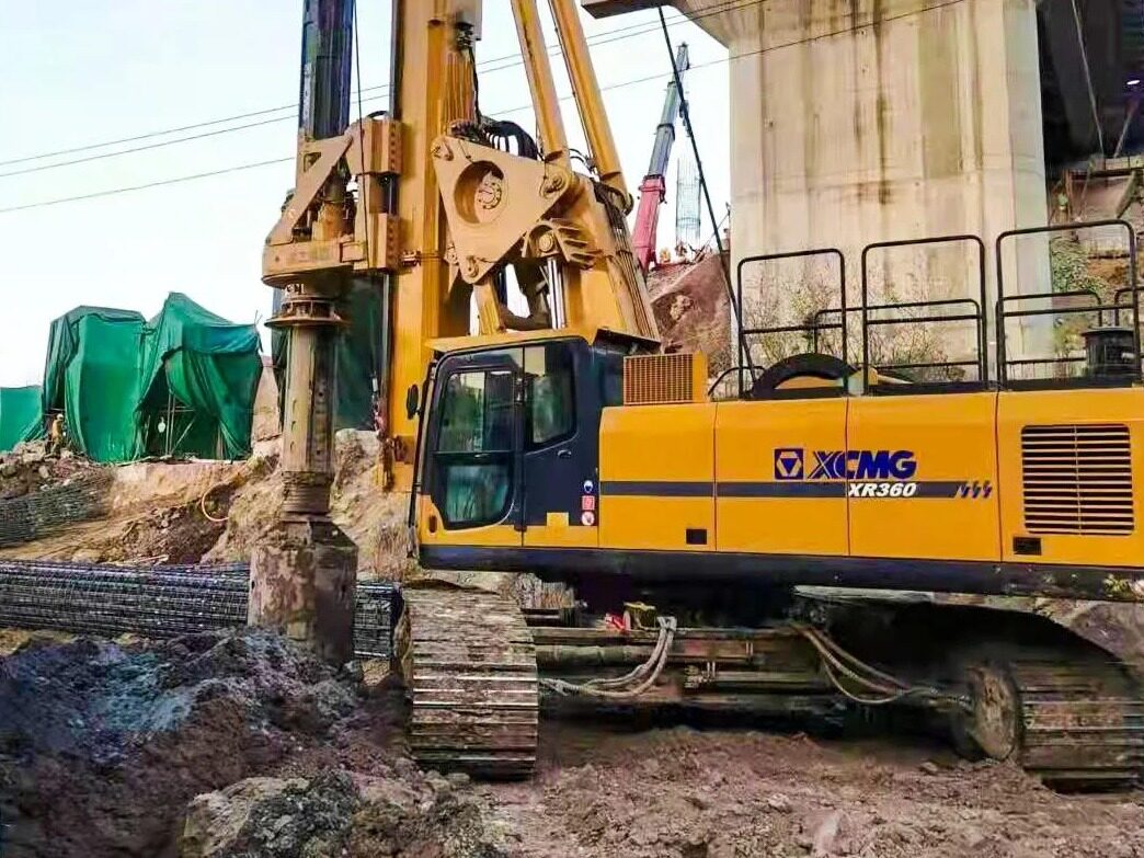 XCMG remanufactured its first low-headroom rotary drilling rig on the ...