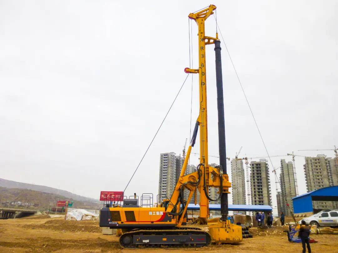 XCMG remanufactured its first low-headroom rotary drilling rig on the ...