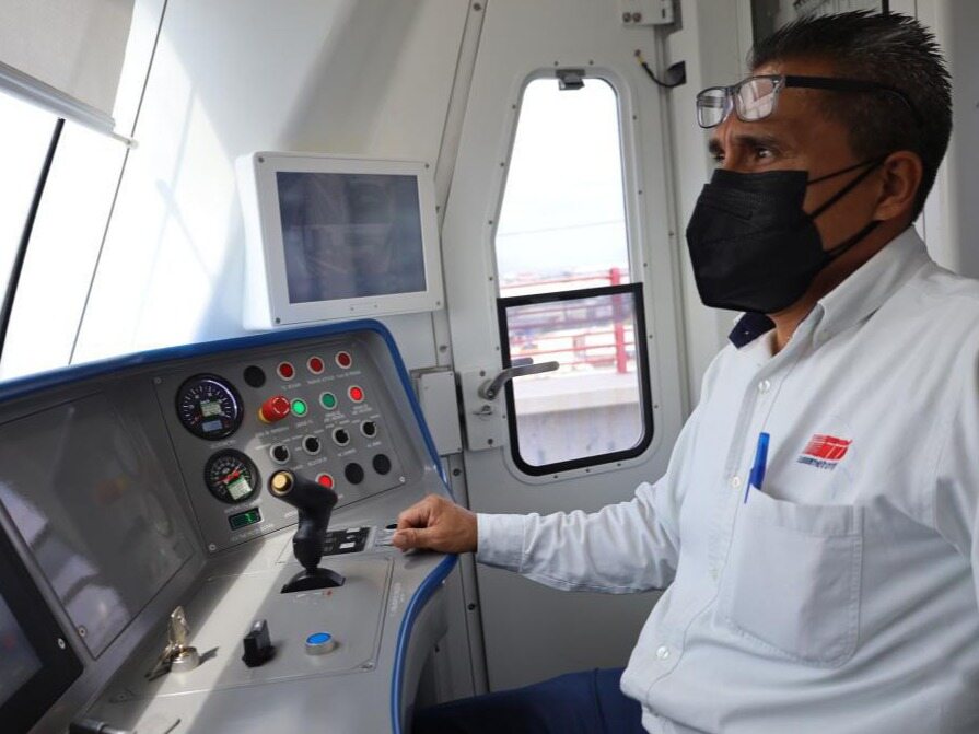 Mexican driver: Light rail trains made in China give our city new life ...