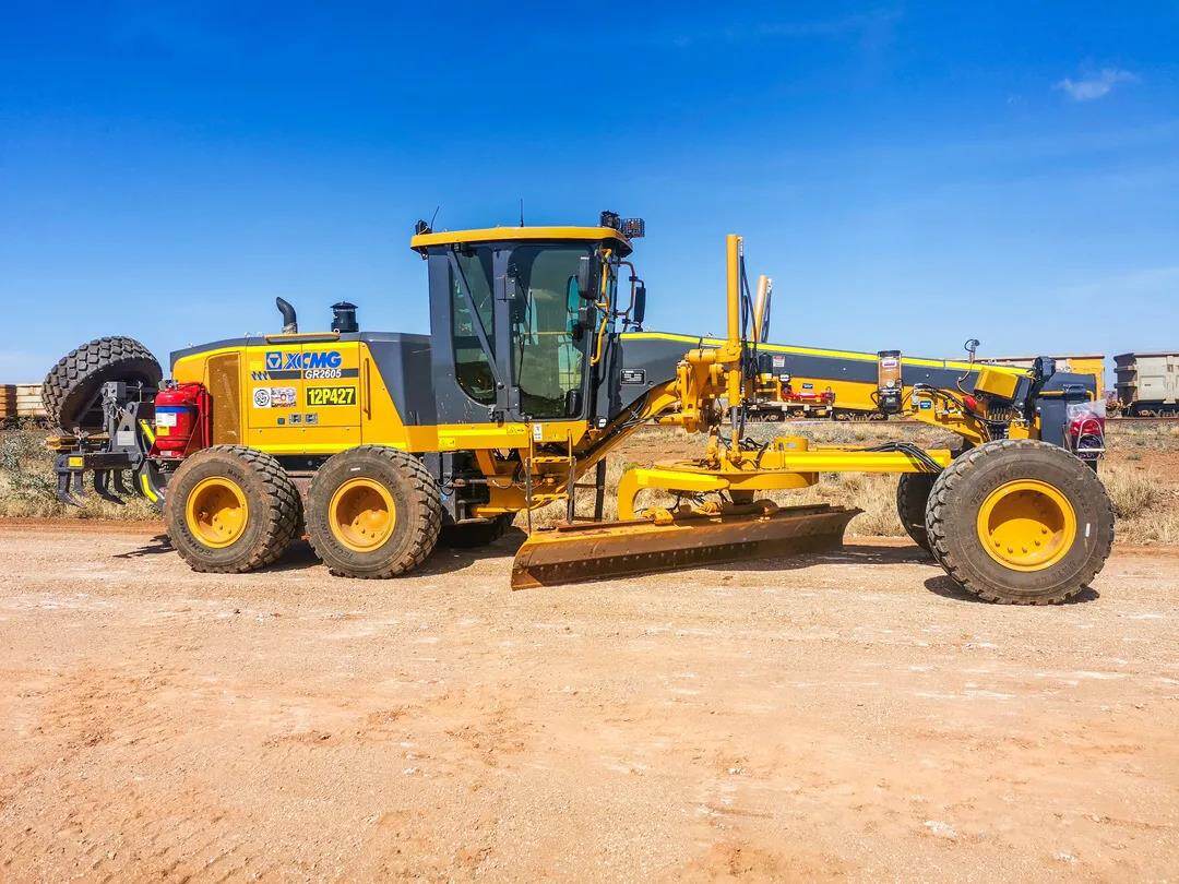 High-end customized global ultra-large mining graders are listed!--Seetao