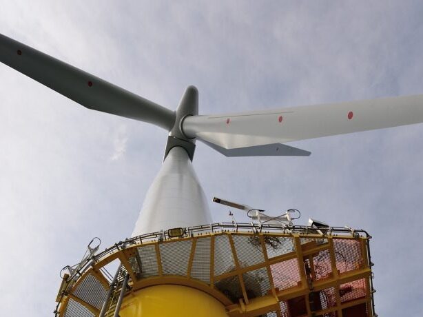 Shell and Scottish Power to build large floating wind farm in UK--Seetao