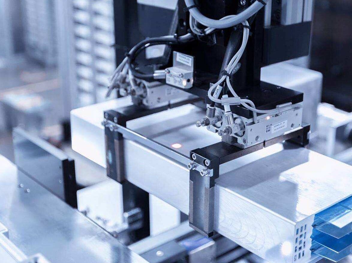 Yiwei Lithium Energy joins hands with Huizhou oversized battery ...