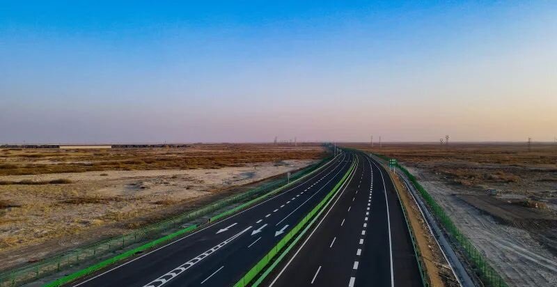 Xinjiang G3018 line Jinghe-Alashankou Expressway officially opened to ...