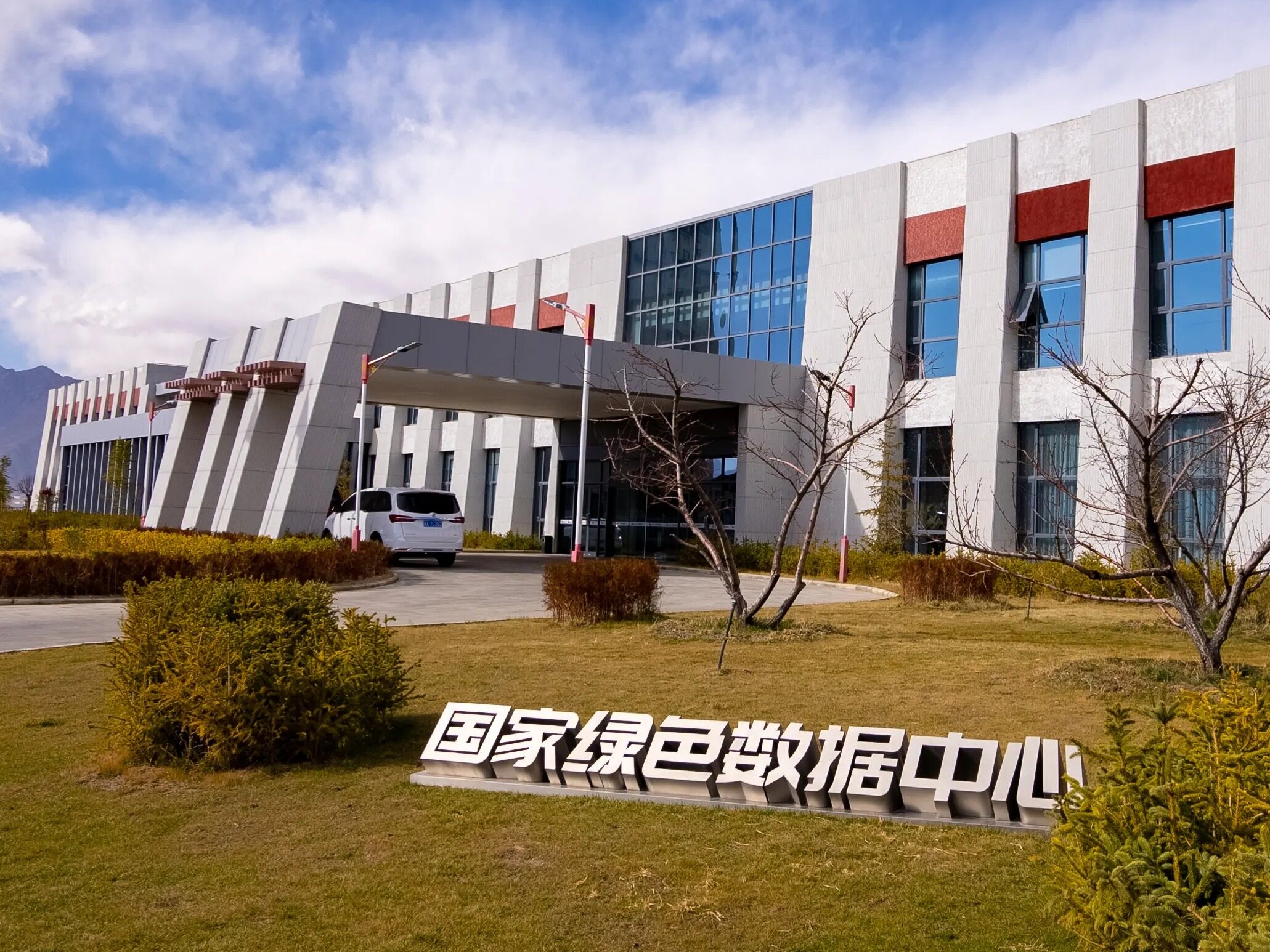 Building a computing power network, the era of East and West is coming ...