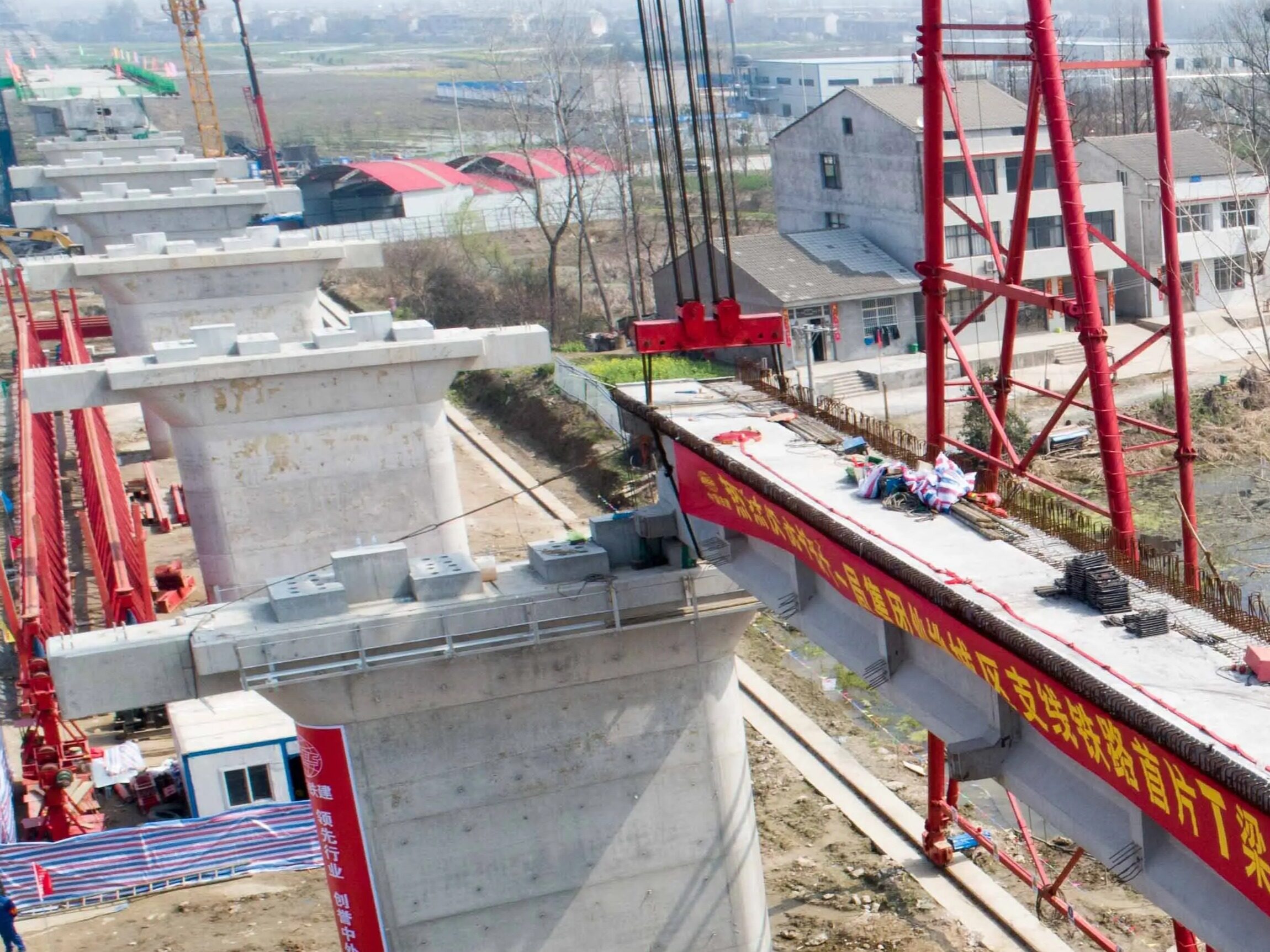 湖北加快推动万亿基建项目落地--见道网