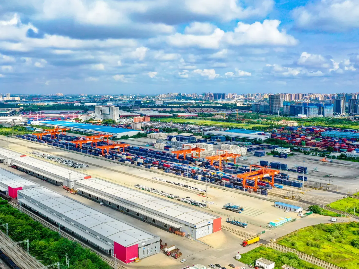 China-Vietnam cross-border direct trains help bilateral trade--Seetao