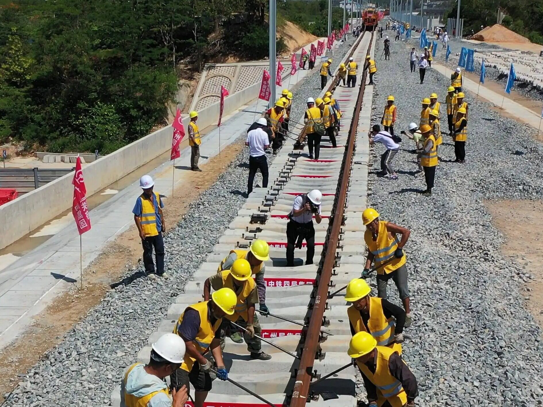 National high-speed and express railway construction planning project ...