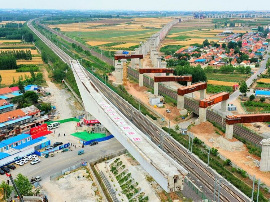 Shandong 10,000-ton giant bridge successfully turned--Seetao