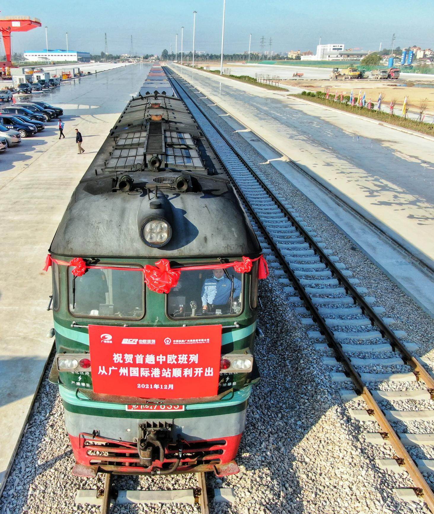 Why are the steel camels so powerful?--Seetao