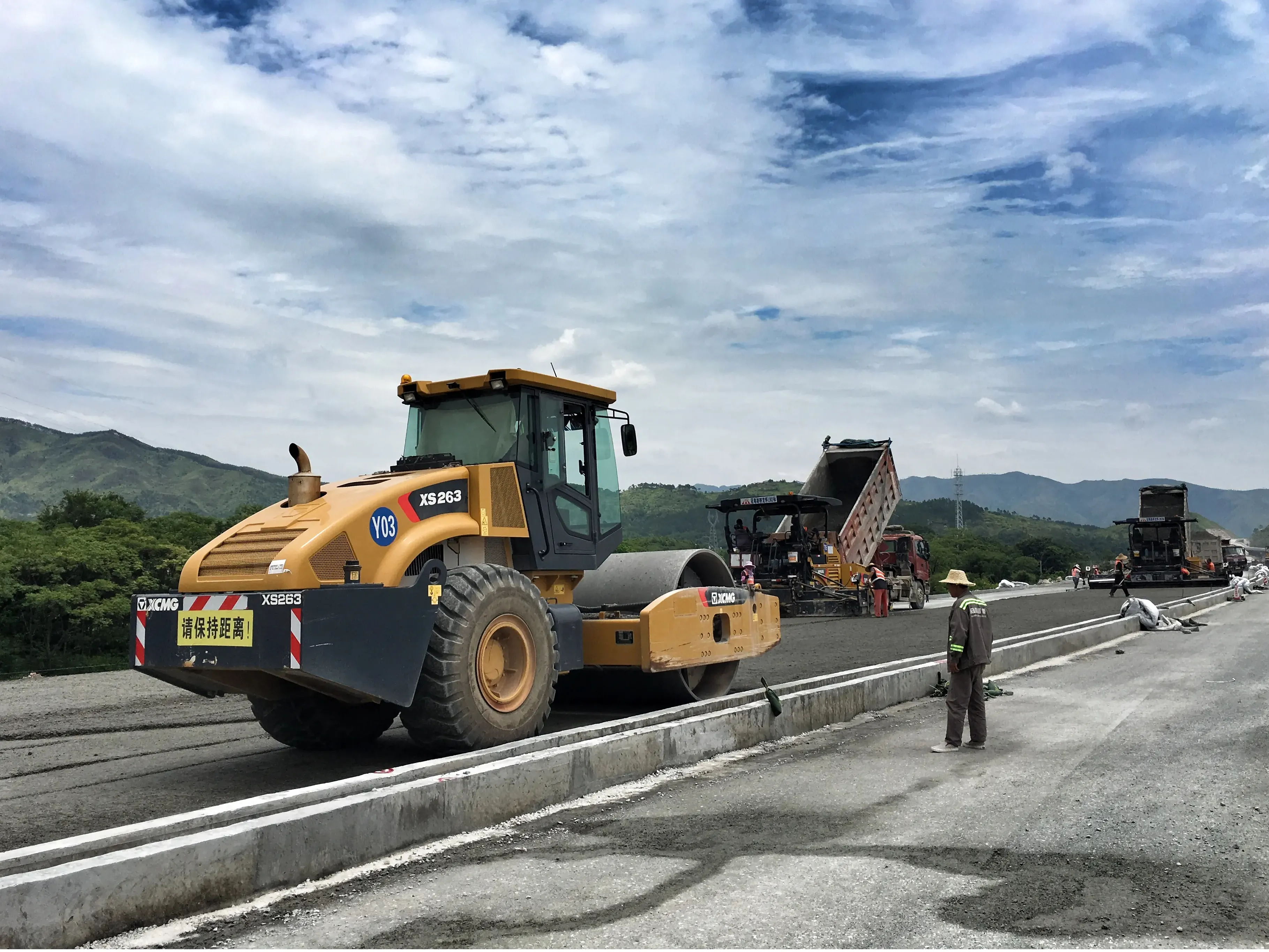 Wuzhou-Yulin-Qinzhou Highway Cangwu to Rongxian Section Project Bidding ...