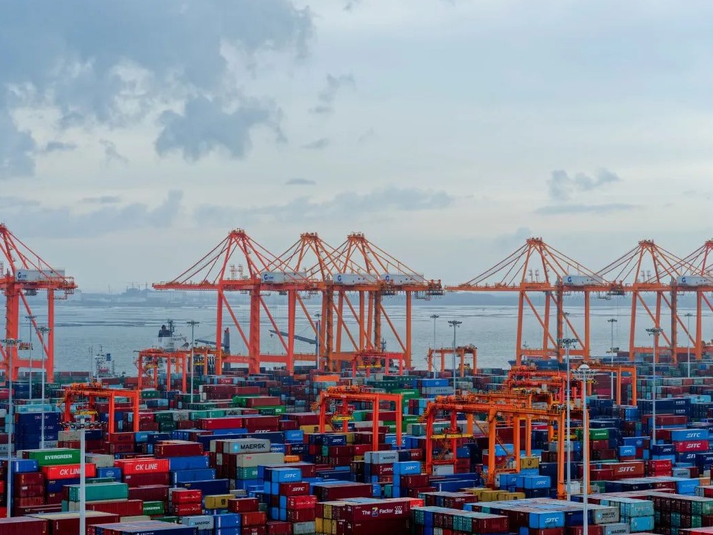 Direct flight from Guangxi Beibu Gulf Port to Jiangsu Nanjing Port ...