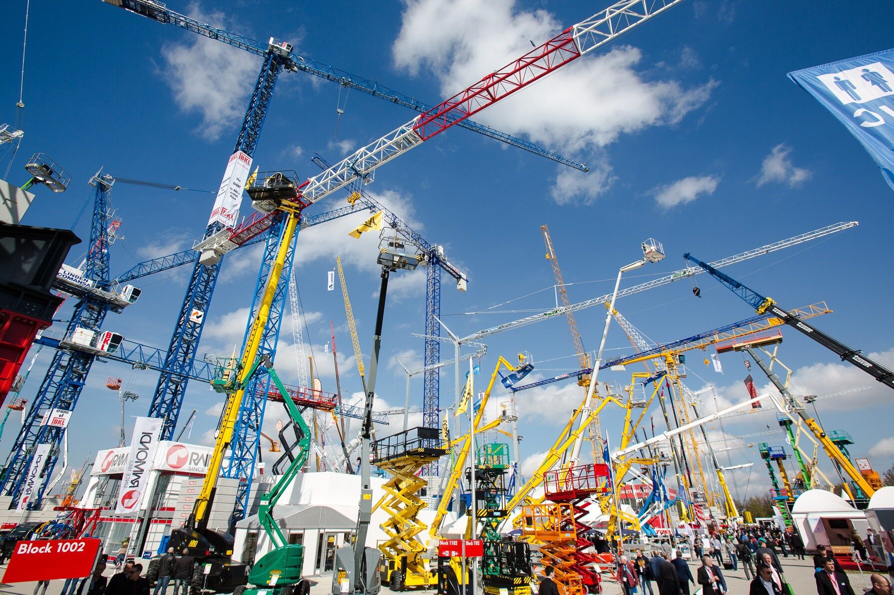 تحقق صناعة آلات البناء في الصين نموًا مطردًا في النصف الأول من عام 2022 ...