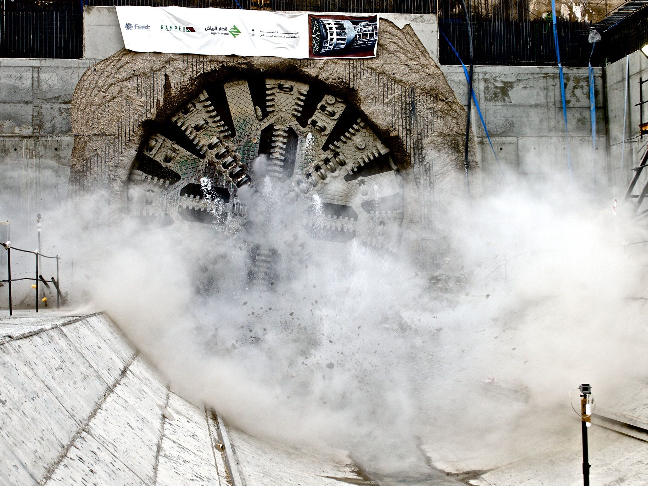 $2.47 billion! ! CSCEC wins Saudi Arabia traffic tunnel project--Seetao