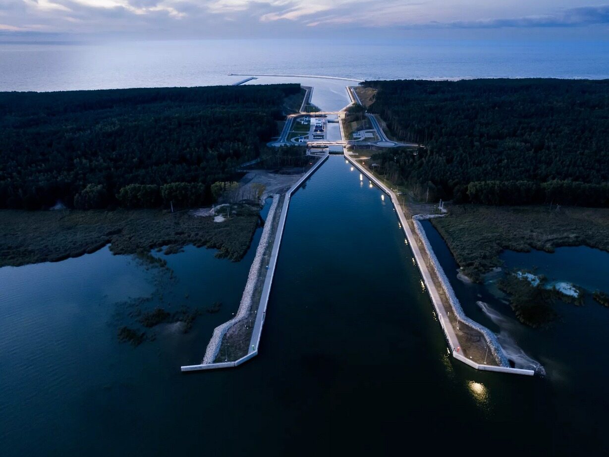 Poland opens €420m Baltic canal to avoid Russian waters--Seetao