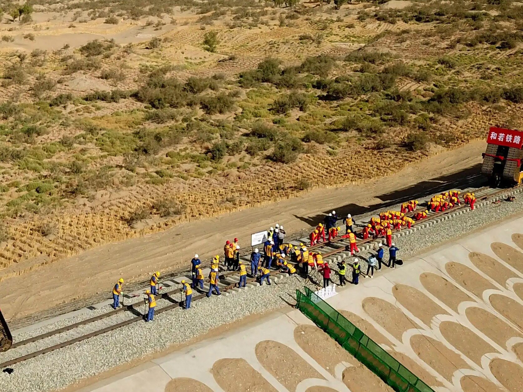 Algeria hopes to learn from the successful experience of China's desert ...