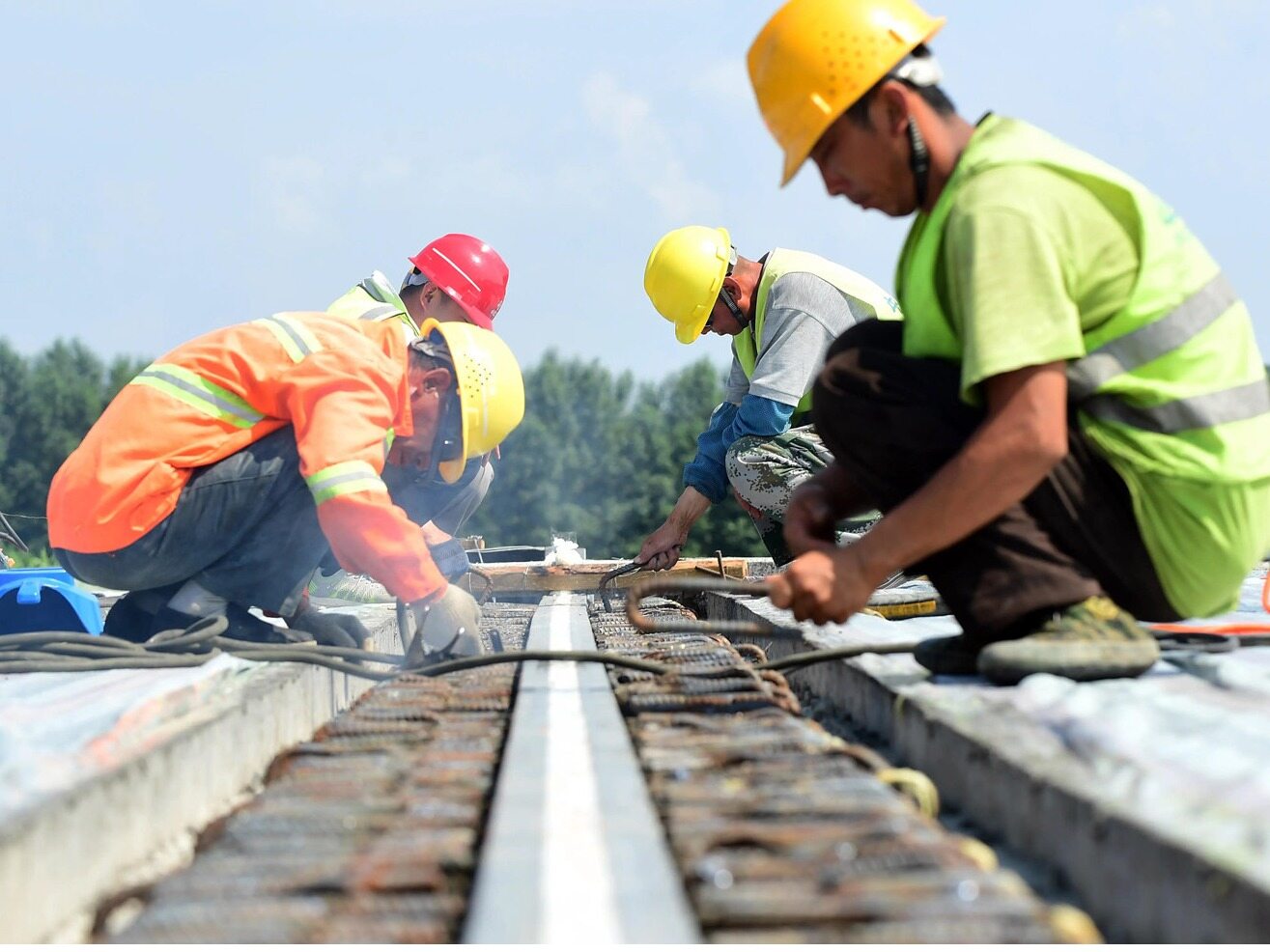 Xi 'an - Xingping high-speed reconstruction and expansion project ...