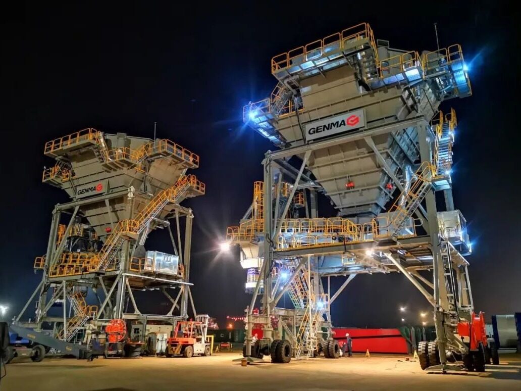 Port machinery made in China goes to Africa--Seetao