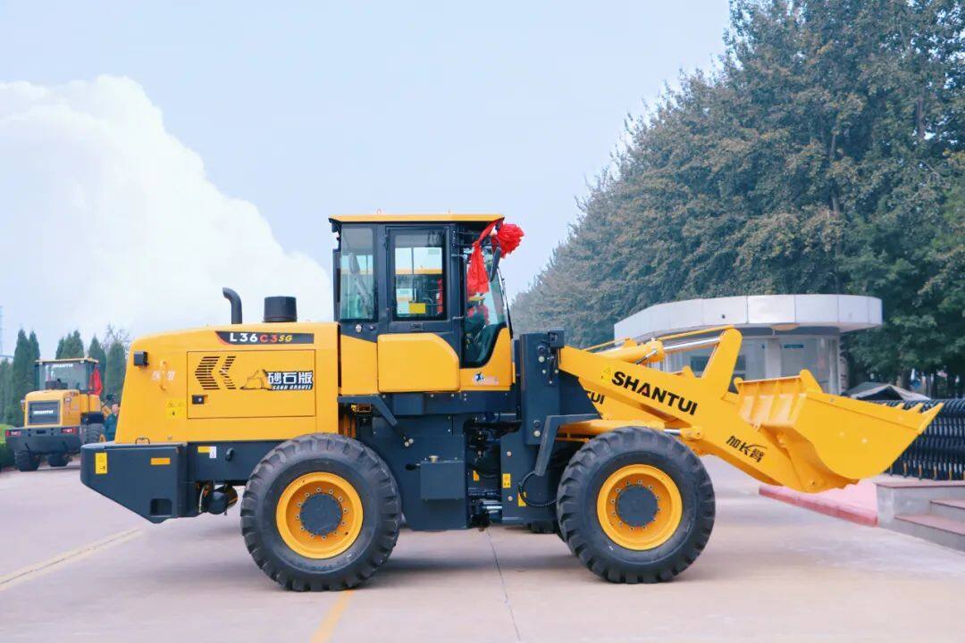 Suitable is the best! SHANTUI loader batch delivery!--Seetao