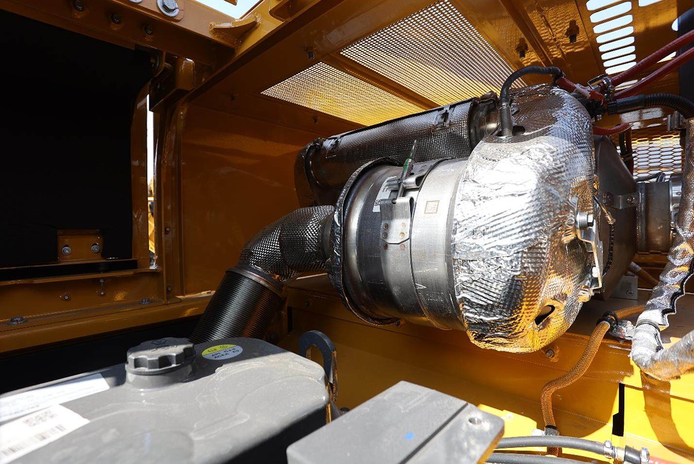 Loaded and ready to be launched, XCMG Guosi Mining Excavators hit ...