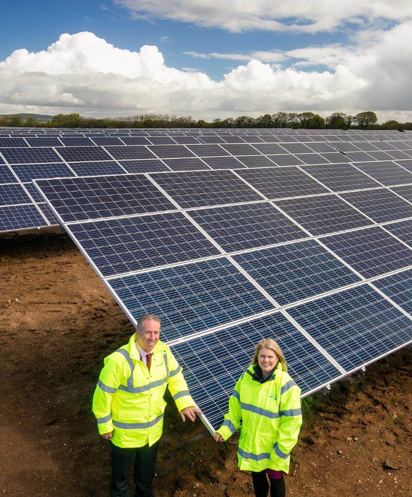 The UK plans to achieve 70GW of photovoltaic installed capacity in 2035 ...
