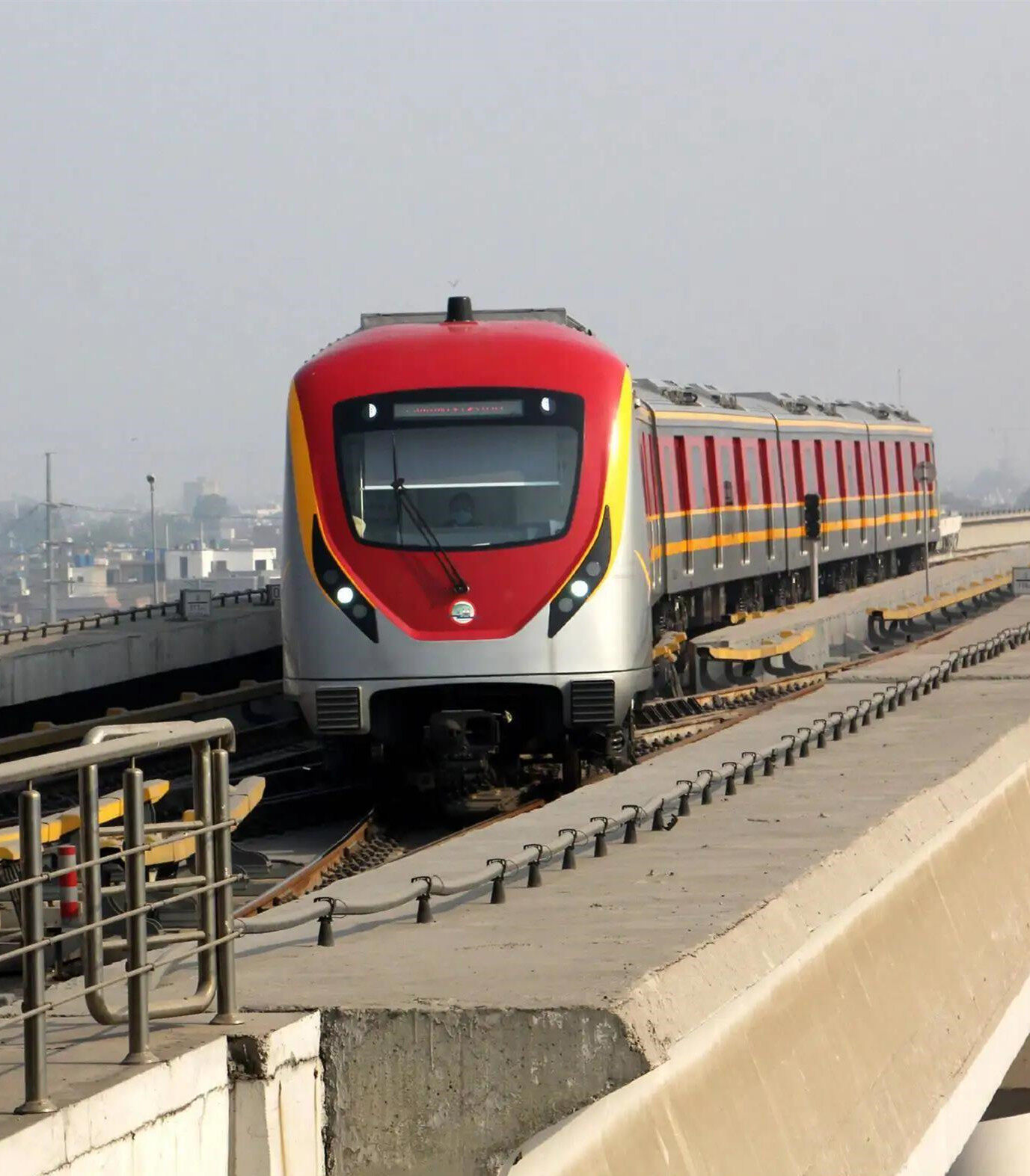 Lahore's Orange Line subway makes life easier for passengers--Seetao