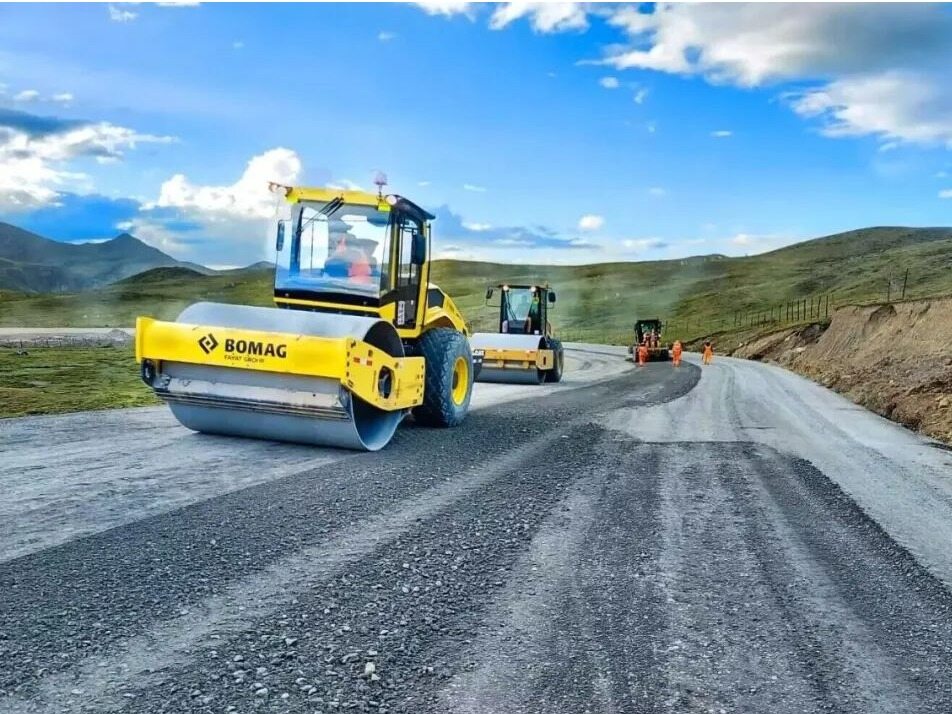 The Oyong to Ambo road upgrade project has been praised by the ...